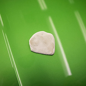 Meguiar's G1116EU Quik Clay Bar Starter Kit with 80g of clay and 473ml Detailer to safely remove surface bonded contaminants such as tar, tree sap, overspray and industrial fallout