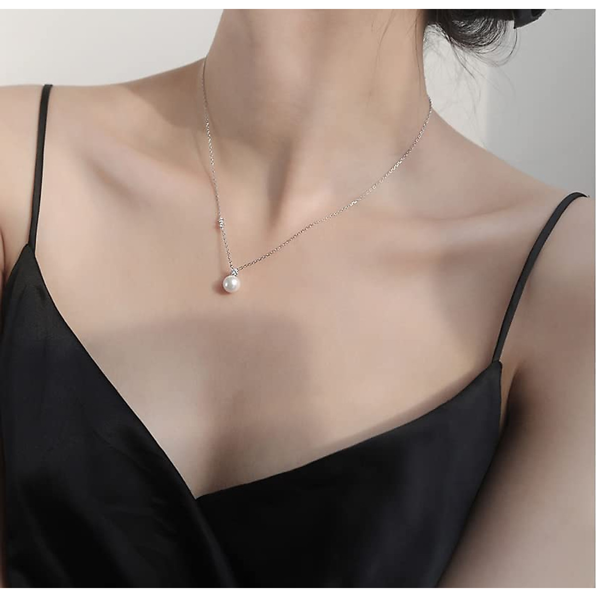 14K Gold Freshwater Cultured Pearl Pendant Necklace with Moissanite,Minimalist Gold Pearl Necklace for Women,Pearl Jewelry Gift for Her,18 Inches (White Gold, 18K Gold)