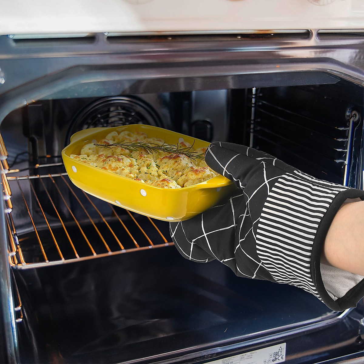 AVLA 4 Pack Porcelain Baking Dish, 7 Inch Ceramic Rectangular Small Baking Pan Baking Ramekin with Double Handles, 18 OZ Individual Baking Pans for Lasagna, Casserole Dish, Polka Dot