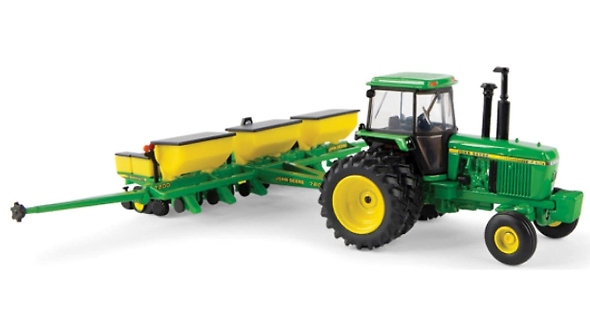 John Deere 4450 Tractor & 7200 Planter - Prestige Collection