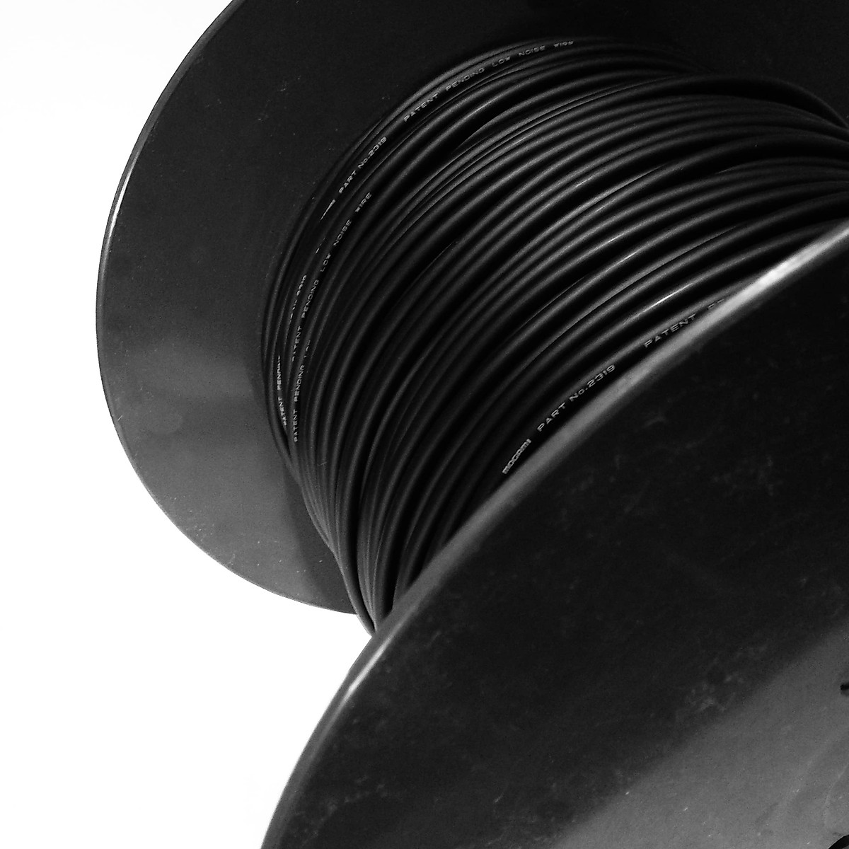 Mogami 2319 Guitar Pedalboard Patch Cable - BULK W2319 Pedal Board Effects Cable - Sold in 50 FT Lengths