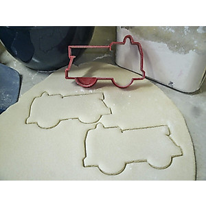 FIRE TRUCK FIRETRUCK ENGINE VEHICLE FIREMAN SAM COOKIE CUTTER MADE IN USA PR909