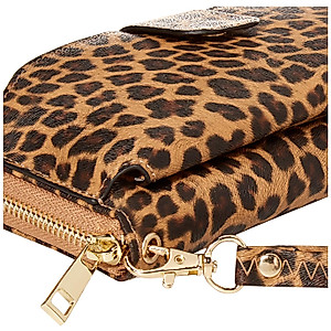 Amazon Essentials Women Wristlet Wallet with Cell Phone Holder Zip Around Wallet PU (Brown Leopard)