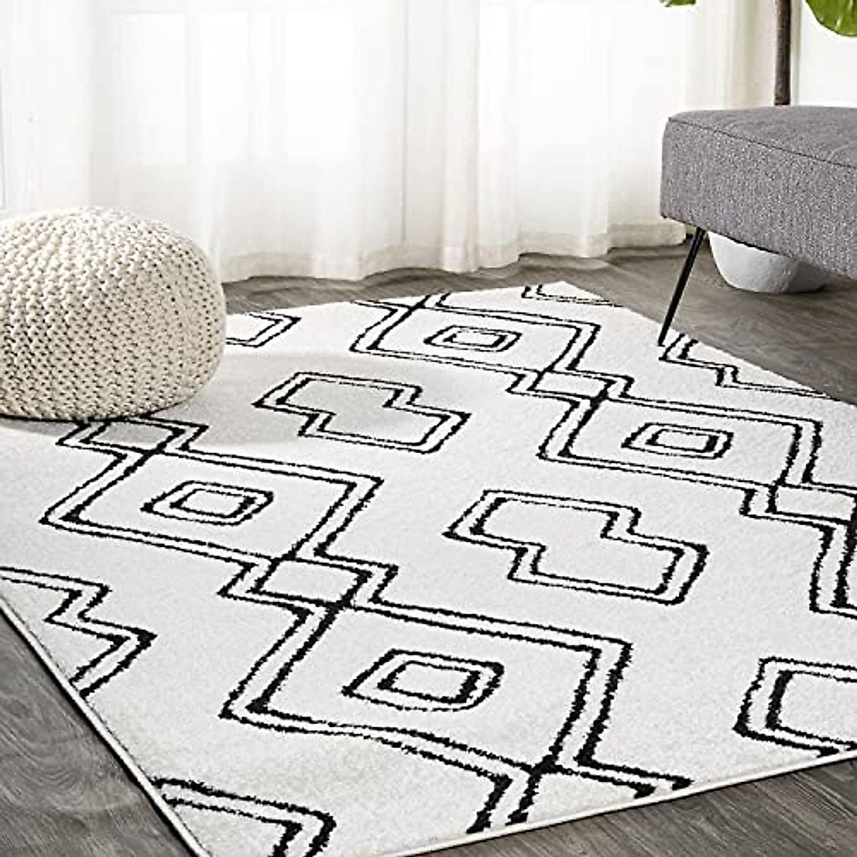 JONATHAN Y MOH401A-5 Deia Moroccan Style Diamond Shag Indoor Area-Rug Bohemian Geometric Easy-Cleaning Bedroom Kitchen Living Room Non Shedding, 5 X 8, White/Black