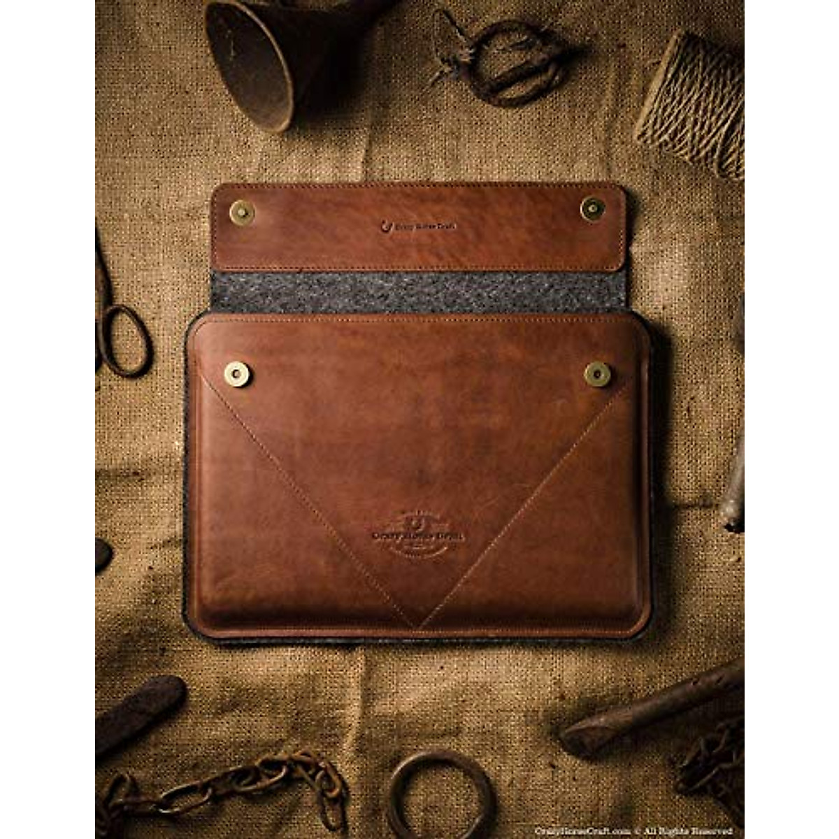 Genuine Italian Leather Case/Sleeve for MacBook Pro 13/14 / 15/16 inch 100% Wool Felt handmade unique vintage laptop cover Top Quality Secure MB Air 13 M1 M2 bag Engraved Gift, Crazy Horse Craft