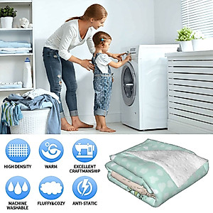 JASMODER Horse with Wreath Throw Blanket for Girls Warm Ultra-Soft Micro Fleece Blanket for Bed Couch Living Room