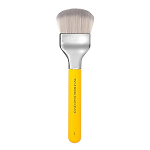 Bdellium Tools Professional Makeup Brush - Studio Series 972 Large Rounded Double Dome Blender - With Soft Synthetic Fibers, For Foundation Application & Blending (Yellow, 1pc)