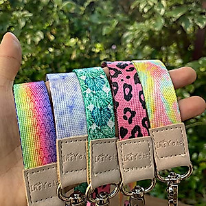 INSYOHO Vape Lanyard - Vape Holder, Elastic Smok Vape Holder Necklace for Vape Device, Inhaler Holder fits Smok Novo, elf Puff Bar Vape, E-cig Lanyard,Disposable Vape Pen Holder (Pink Leopard)