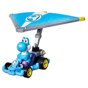 Hot Wheels Mario Kart 1:64 Scale Die-cast Light-Blue Yoshi in Pipe Frame Kart with Super Glider