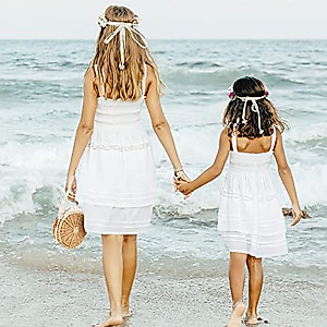 Welltop Round Rattan Bag, Beach Rattan Bag, Pearl Chain Bali Rattan Round Bag Straw Rattan Bags for Women Bohemian Straw Basket Wicker Handwoven Handbag Vacation Essential Cute Straw Totes