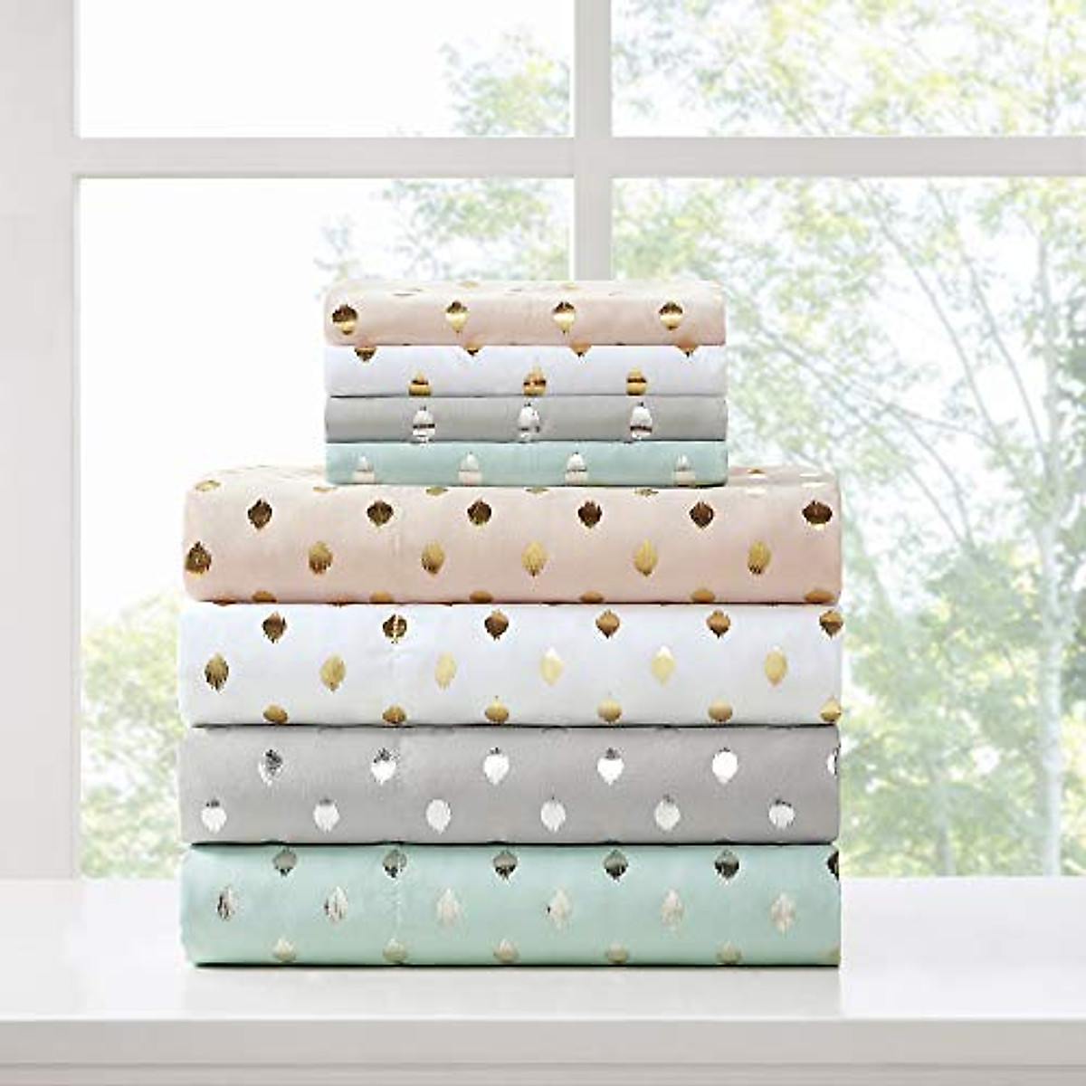 Intelligent Design Microfiber Cozy Bed Sheet Set, Modern All Season Bedding & Pillowcases, Premium 14" Elastic Pocket Fits up to 16" Mattress, Queen White/Gold Metallic Dot 4 Piece