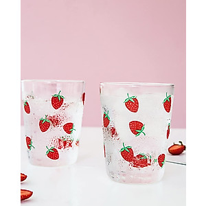 Sizikato Set of 2 Clear Glass Tumbler, 11 Oz Iced Tea Glass, Cute Strawberry Pattern
