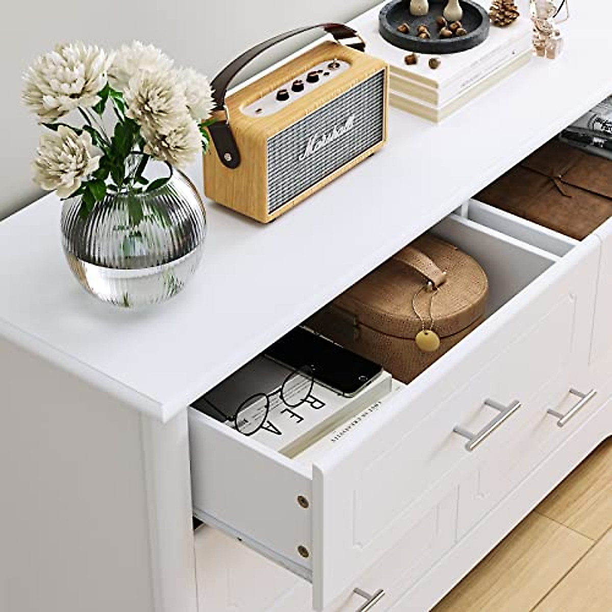 HOSATCK 6 Drawer Dresser, Modern White Wide Chest of Drawers with Metal Handels, Wood Double Dresser, Storage Chest Organizers for Living Room, Hallway, Entryway, White