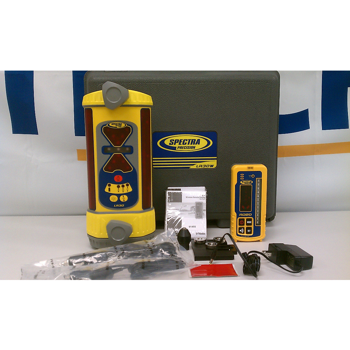 Spectra Precision LR30W Laser Receiver w/Charger, Radio & Remote Display