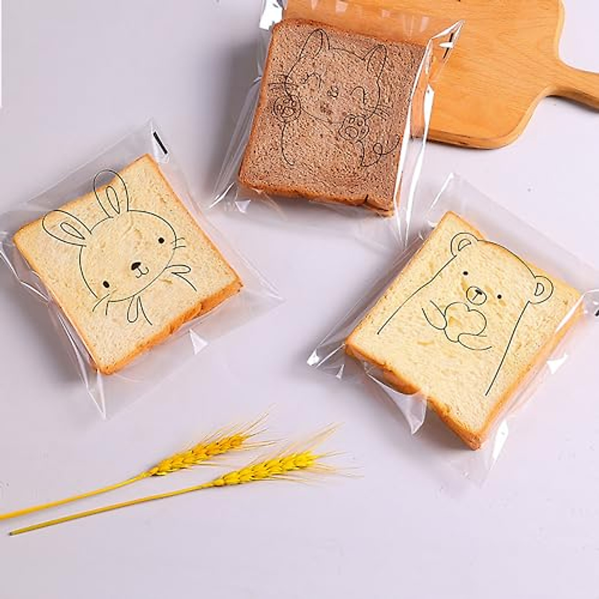 100 Pcs Cookie Packaging Bags, Animal Printing，Sliced Bread, Donut Packaging, Transparent Self-sealing Cellophane, OPP Packaging Bags, Gift Pack (5.9×7.1 inches 3 kinds of small animals)