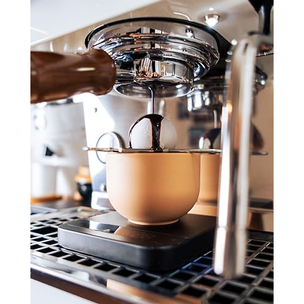 Coffee Alive Extract Chilling Espresso Ice Ball, gift for coffee enthusiasts. Espresso Chiller. Lock in more flavour with frozen stainless steel ball espresso.