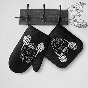 Foruidea Funny Skull Back White Oven Mitts and Pot Holders Sets Kitchen Heat Resistant Oven Gloves for BBQ Cooking Baking,Grilling,Machine Washable (2-Piece Sets)