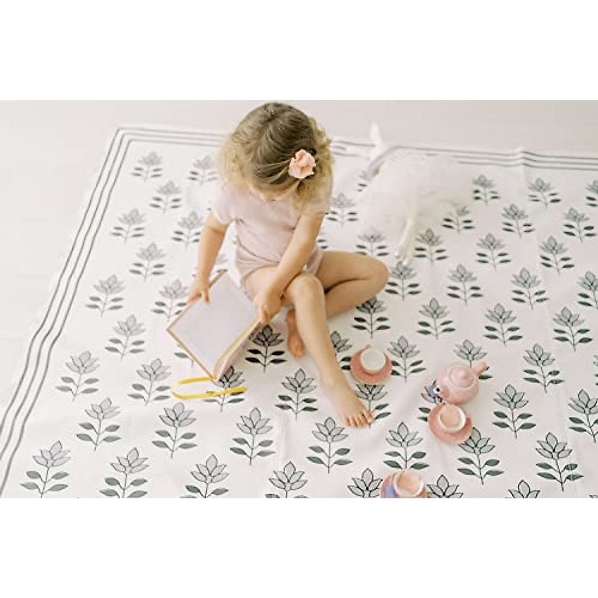 wander & roam Leather Play Mat | Non-Toxic | Waterproof and Sand Proof Beach Mat | Wipeable High Chair Floor Mat | Baby Floor Mat | Portable Picnic Mat (Petals Block Print Greige Large, 76x76)