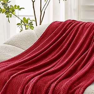 Exclusivo Mezcla Fleece Throw Blanket Extra Large, Super Soft and Warm Blankets for Couch, Sofa and Bed Waffle Textured, Cozy, Fuzzy and Lightweight (Deep Red, 50x70 Inches)