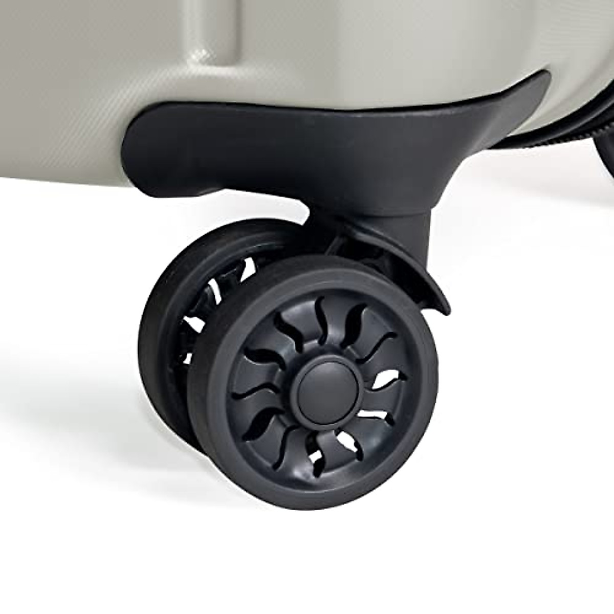 Ben Sherman Sunderland Spinner Travel Upright Luggage, Dover White, 20-Inch Carry On