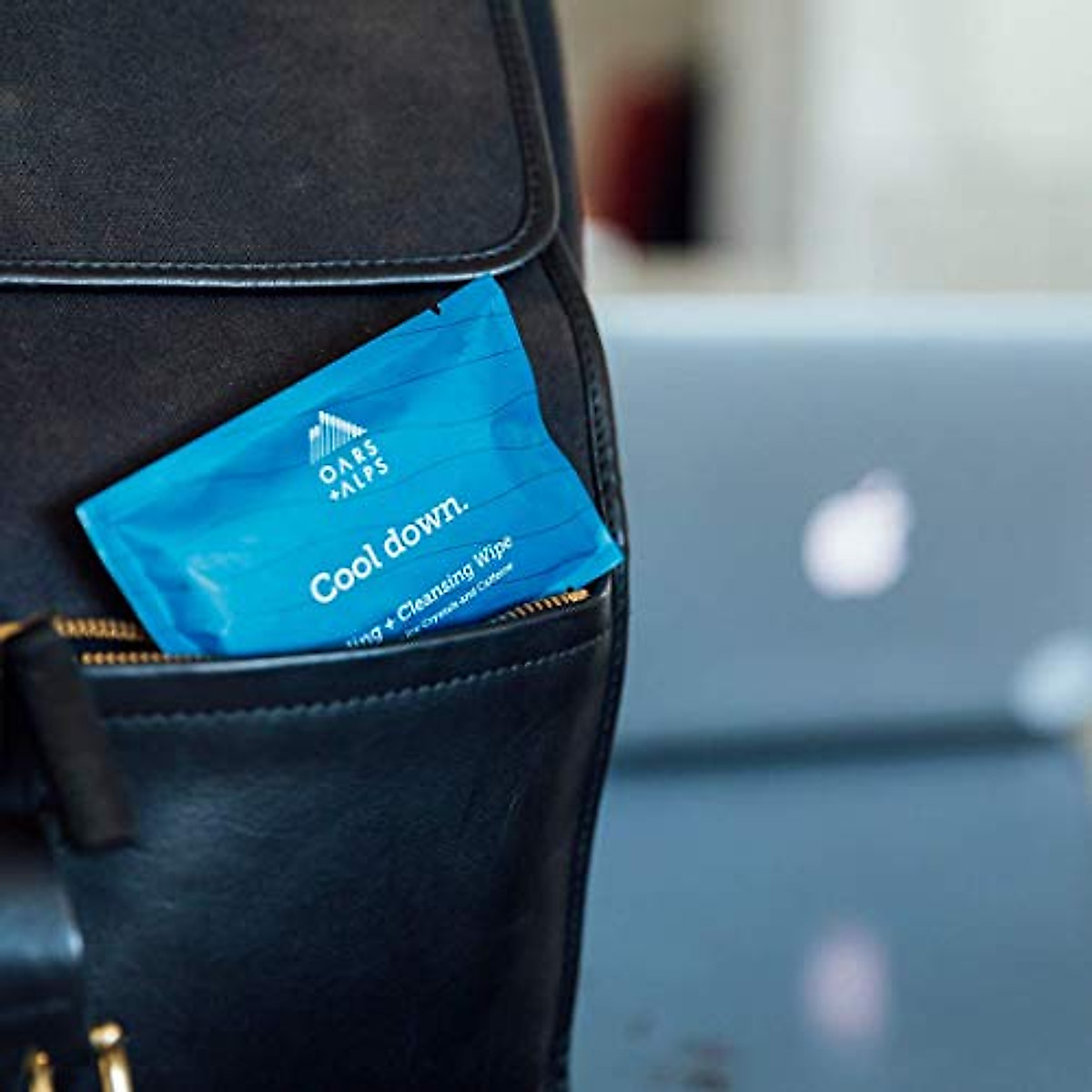 Oars + Alps Face and Body Wipes, Dermatologist Tested Skin Care Infused with Caffeine and Menthol, TSA Approved, 14 Wipes Total