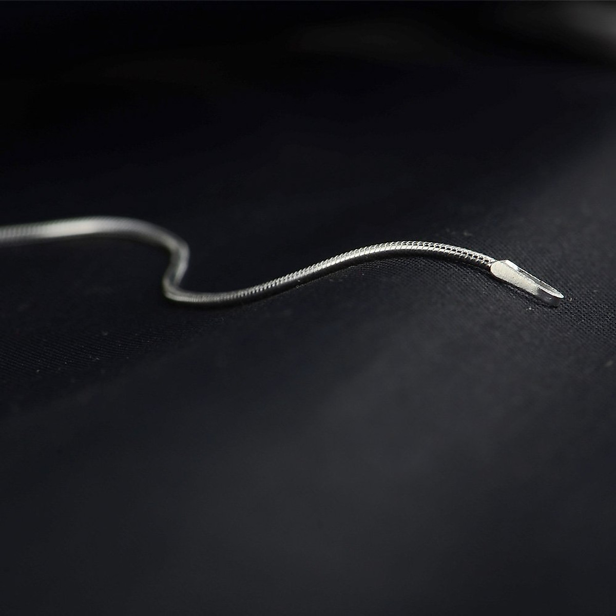 LUHE Silver Chain Sterling Silver Snake Chain Necklace 1MM Italian Crafted Thin Chains Lightweight Strong Chains - Lobster Claw Clasp Christmas Gifts for Women 14-30 inchs (1mm snake chain 18in)