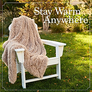 The Connecticut Home Co Throw Blanket Soft Fluffy Room Decor, Cozy Warm Throws for Bed, Couch, Gifts for Women, Bedroom Cute Aesthetic Blankets Shag and Sherpa, 65x50, Beige