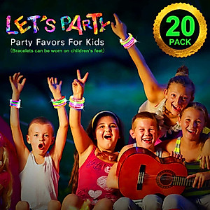 20 Pack Glow Sticks Bracelets Halloween Party Favors Supplies Glow in The Dark, LED Bracelet Light Up Toys Neon Party Favors Birthday Wedding Carnival Halloween Party Games Gifts Goodie Bags Prizes