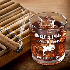 DAZLUTE Uncle Gifts from Niece, Funny Uncle Shark Whiskey Glass, Father’s Day Gifts Birthday Present Christmas Gifts for uncle Brother Cousin, 10Oz Old Fashioned Glass