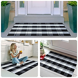Ompaa Black and White Indoor Outdoor Rugs, 27.5x43 Inch Hand-Woven Cotton Buffalo Plaid Checkered Rug, Anti-Skid Layered Doormats, Machine Washable Front Porch Door Mats for Farmhouse Entryway Patio
