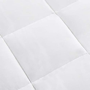 Amazon Basics Down Alternative Bedding Comforter Duvet Insert - Twin, White, All-Season
