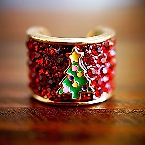 charMED Custom Stethoscope Charms - Christmas Tree Charm - Gifts for Nurses, Doctors, Veterinarians, Technicians, Surgeons, and Healthcare Professionals - Easy Clean - 0.5" Ring Charm
