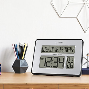 La Crosse Technology 513-1419BLv4-INT Backlight Atomic Full Calendar Clock with Extra Large Digits