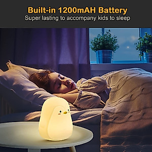 Penguin LED Night Light, Cute Nursery Color Changing Night Light with Tap Control, USB Rechargeable Portable Squishy Silicone Soft Lamp Gifts Bedroom