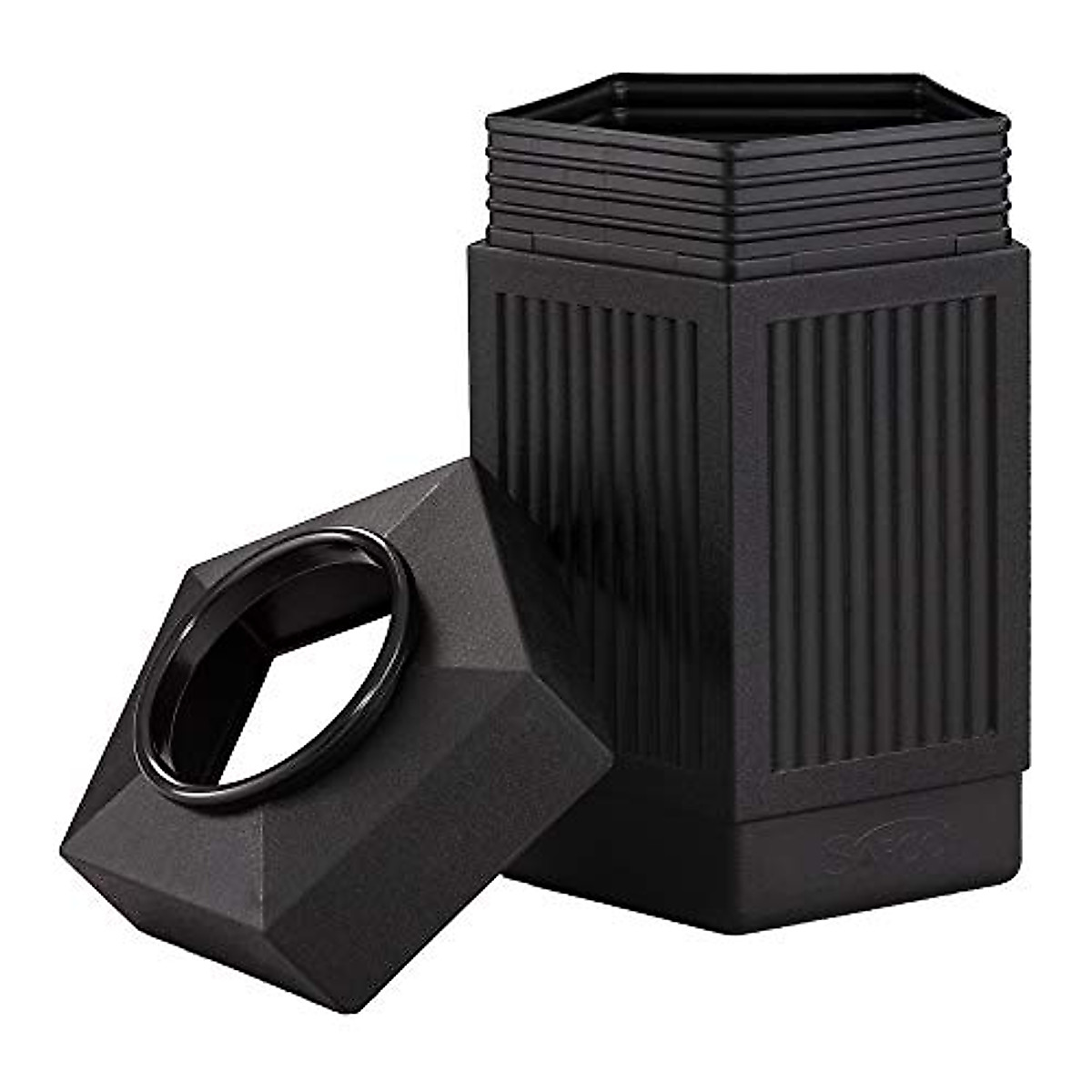 Safco Canmeleon Garbage Can for Indoor and Outdoor Use, Durable & Weather-Resistant Trash Receptacle, 30 Gallons