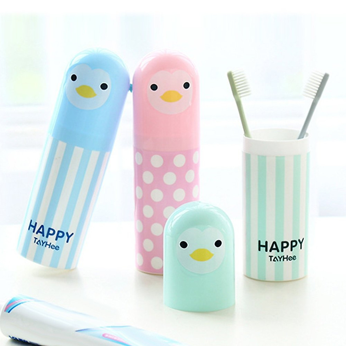 shengyuze Toothbrush Case Travel, Portable Cute Cartoon Penguin Toothbrush Toothpaste Holder Travel Storage Case - Green