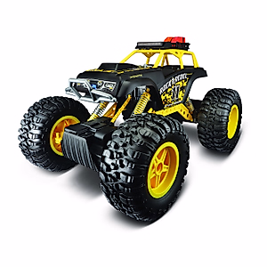 Maisto R/C 2.4 Ghz (8-Player) Rock Crawler 3XL Radio Control Vehicle With 6.4V Lithium-Ion Battery and Charger Included (Colors May Vary)