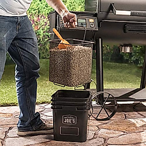 Oklahoma Joe's 5159038W01 Pellet Bucket Kit, Black