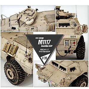 Academy Hobby Model Kit 1/35 U.S Army M1117 Guardian ASV Four Wheel Armored Car 13550
