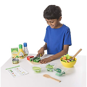 Melissa & Doug Slice and Toss Salad Play Set – 52 Wooden and Felt Pieces , Green - Pretend Food, Kitchen Accessories For Kids Ages 3+
