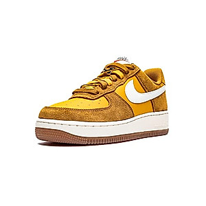Nike Women's WMNS Air Force 1 '07 Se First Use, Gold Suede/University Gold/Gum, 10.5W