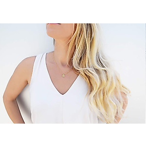 Altitude Boutique Bumble Bee Necklace, Honey Bee Necklace MotherÍs Day, Birthday, Engagement, ValentineÍs Day, Anniversary (Gold)