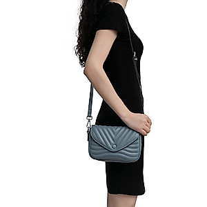 PAPARAZZI Small Quilted Crossbody Bags for Women Genuine Leather Messenger Bag Designer Purses and Handbags, Blue