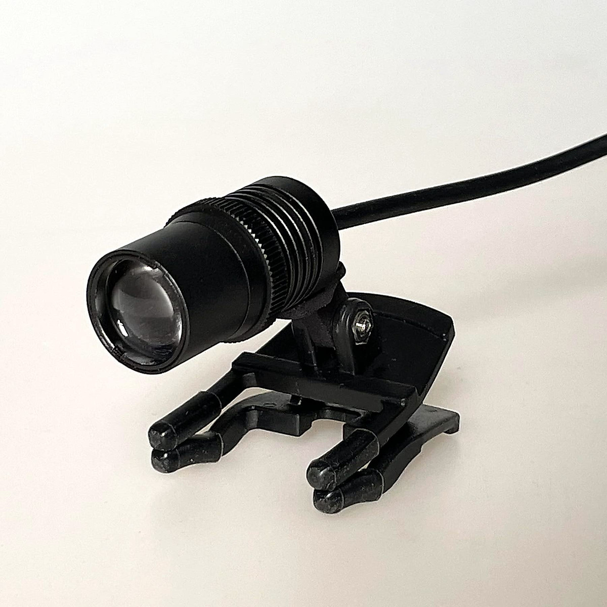 Songzi Optics Adjustable Lightspot Max 90,000Lux@200mm Distance Surgical Dental Headlight Medical Headlamp 10 Hrs Battery Using for Spine Digestive Stomatology Brain Surgery Plastic Surgery
