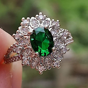 GUIDECUN Silver Plated Oval Cut Created Emerald May Birthstone Ring with Shining White Cubic Zirconia Simulated Diamond Halo (US size 10)