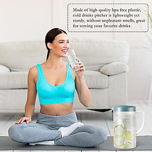 Bokon 2 Pcs 0.69 Gallon/ 88 Oz/ 2.6 l Plastic Pitcher with Lid Clear Water Jug Juice Beverage Jar with Handle Ice Tea Kettle for Hot Cold Mix Drink Lemonade, Pink and Blue Lid