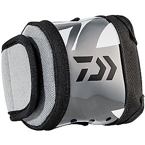 Daiwa D-VEC Tactical Clear View Conventional Reel Cover, XXLarge DTVRC-XXL