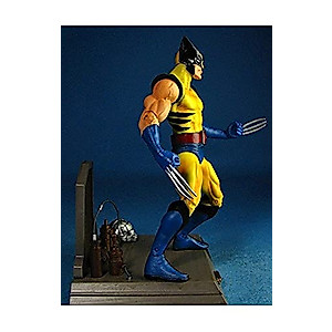 Diamond Select Toys 7-Inch Wolverine Action Figure with Deluxe Weapon X-Base and Display-Ready Packaging with Side Panel Artwork