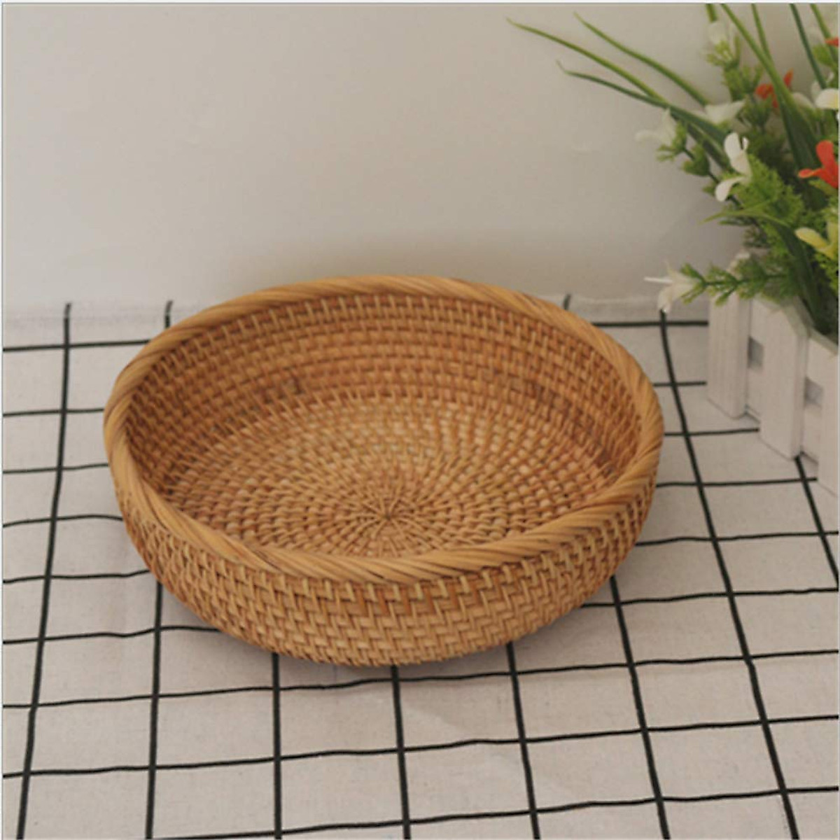 amololo Hadewoven Round Rattan Fruit Basket Wicker Food Tray Weaving Storage Holder Dinning Room Bowl, 8 Inch Small Bread Baskets Tray for Serving with Deep Wall, Brown (Small 7.48”)