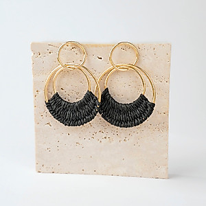 Raffia Hoop Earrings for Women Fun Boho Summer Beach Earrings Handmade Straw Wicker Rattan Dangle Earrings Statement Geometric Round Drop Earrings Bohemian Jewelry, Black
